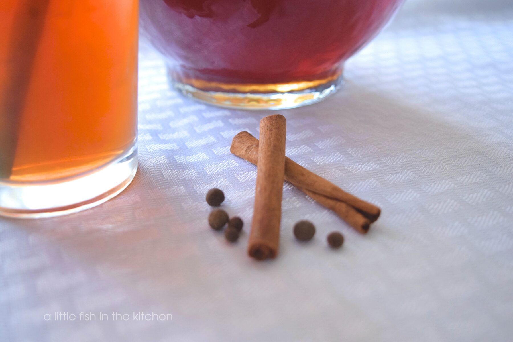 Vanilla-Spiced Iced Tea (Recipe + Video) – A Little Fish in the Kitchen