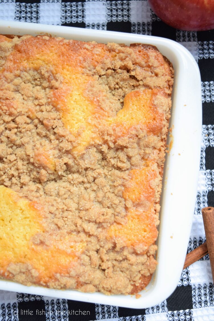 Easy Apple Pie Cake (Recipe + Video) – A Little Fish in the Kitchen