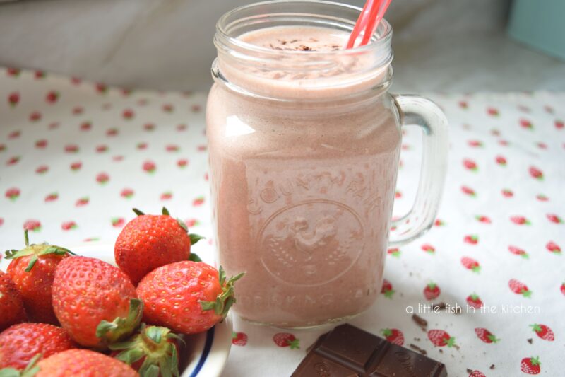 Chocolate-Covered Strawberry Protein Smoothie (Recipe + Video) – A ...