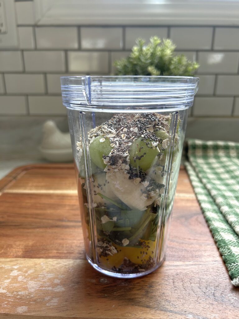 Tropical Green Protein Smoothie with Oats – A Little Fish in the Kitchen